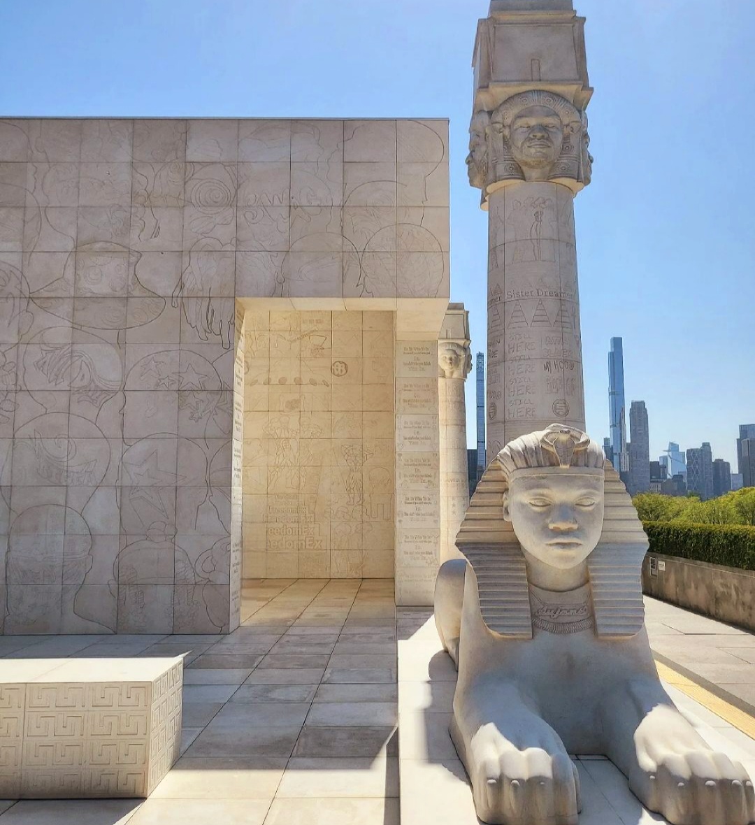 The Roof Garden Comisión: Lauren Halsey en el Metropolitan Museum of ...